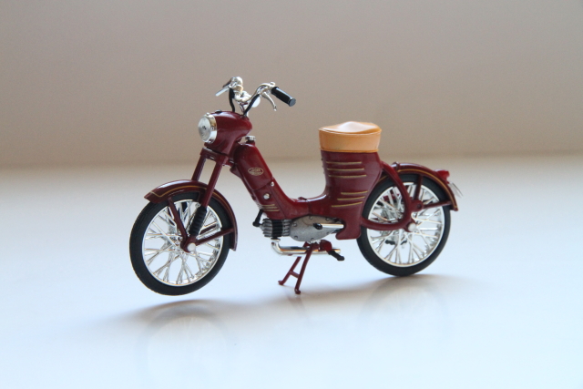Jaroslav´s 1:18 motorcycle collection | Page 2 | DiecastXchange Forum