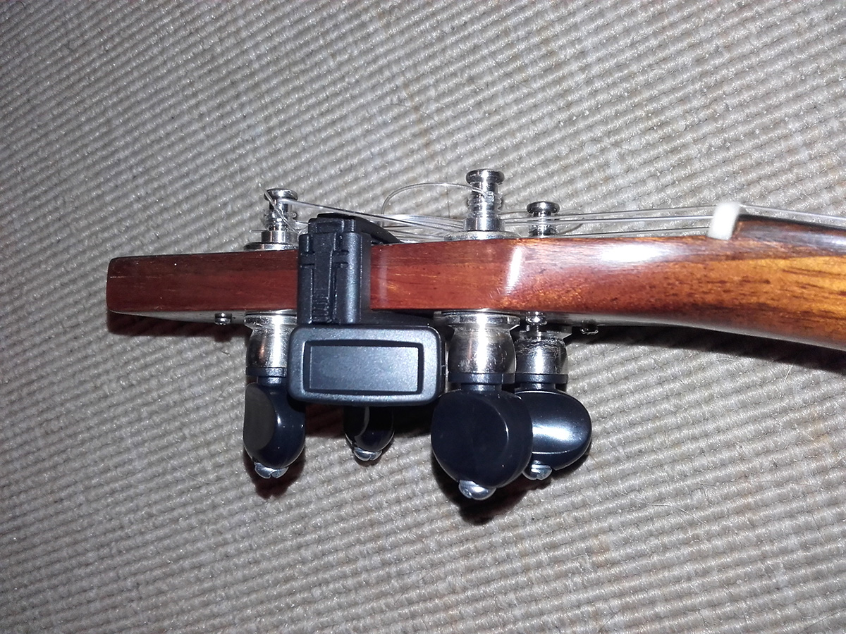 D'Addario PW-CT-12, un accordeur très très discret....