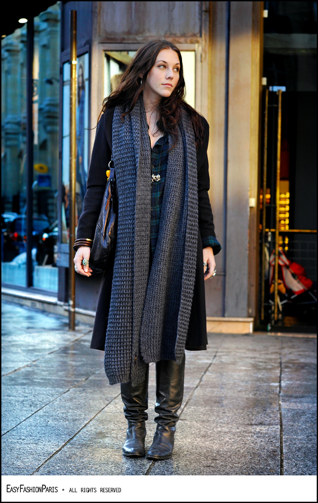 Easy Fashion: Miss Charlotte - Rue Montmartre - Paris