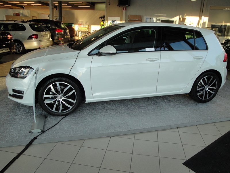 Photos de VW Golf VII Blanc Pur (C9A) - Forum Golf 7