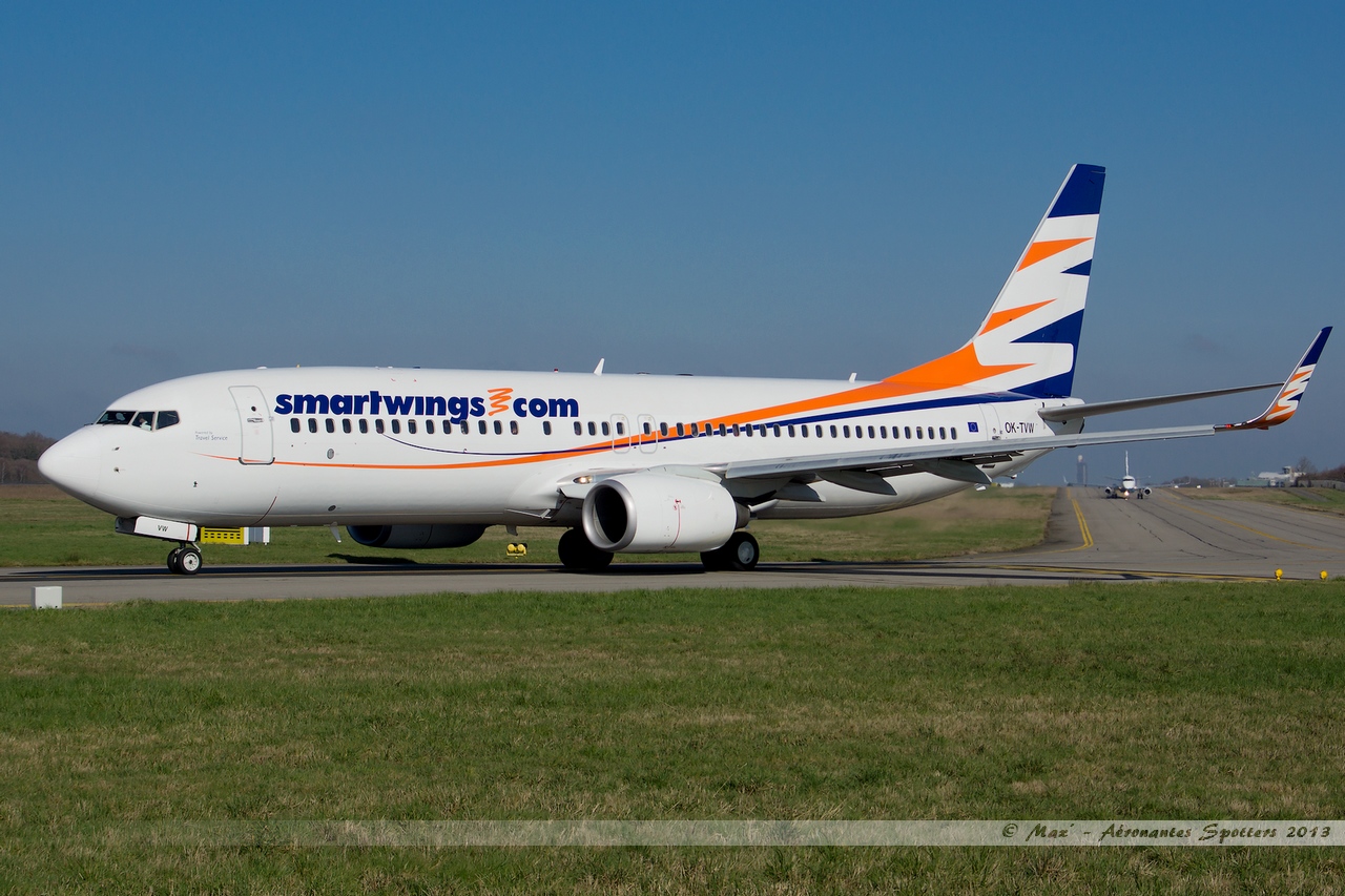 [17/02/2013] Boeing B752 Thomas Cook UK + B738 Smartwings + MD83 Swiftair