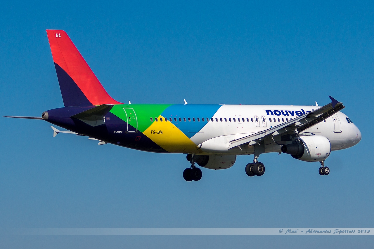 [17/02/2013] Boeing B752 Thomas Cook UK + B738 Smartwings + MD83 Swiftair