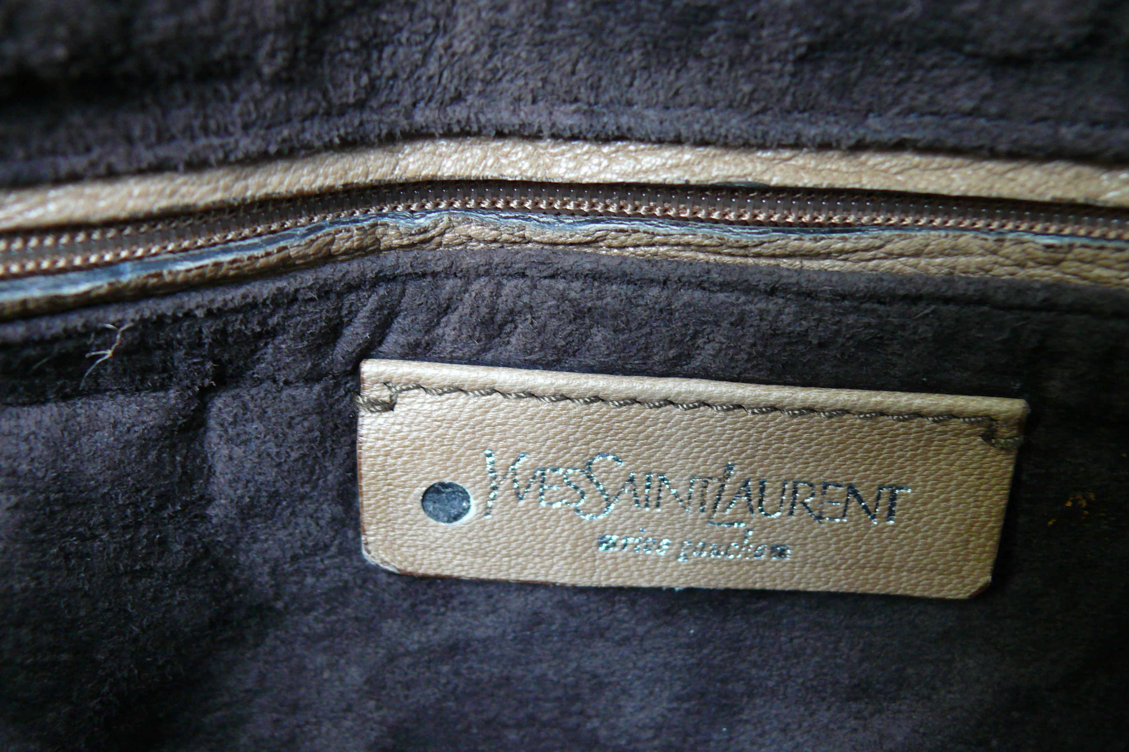 Photo P1250733 de l'album YSL