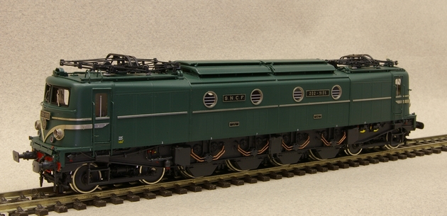 Les 2D2 9100 état d'origine et final