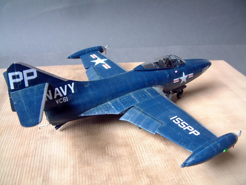 [Trumpeter] F9F 2P "Panther" - 1/48e