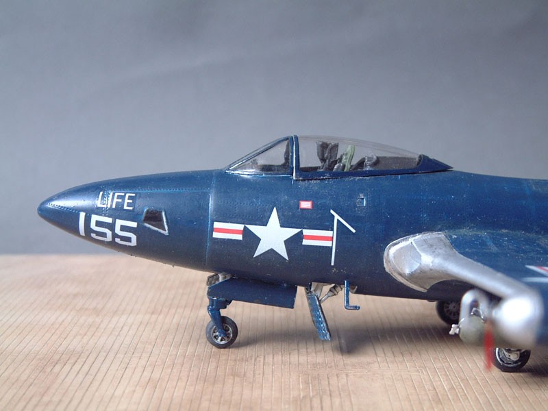 [Trumpeter] F9F 2P "Panther" - 1/48e