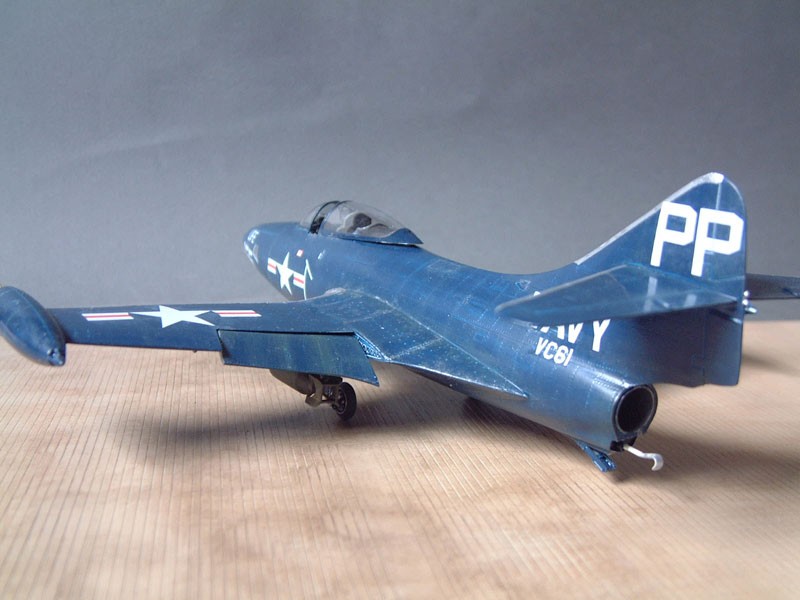 [Trumpeter] F9F 2P "Panther" - 1/48e