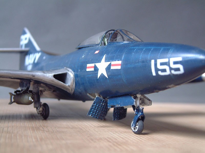 [Trumpeter] F9F 2P "Panther" - 1/48e