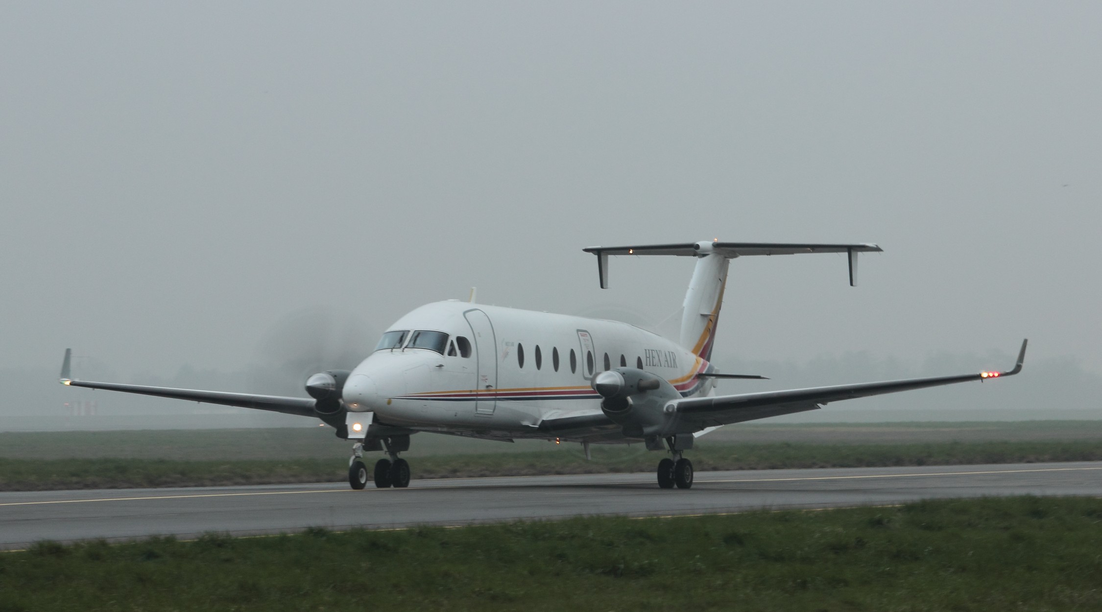 [21/03/2015] Beech 1900D (F-GUPE) HEX'AIR
