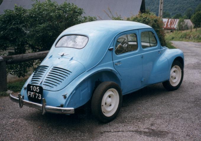 _ Restauration d'une 4cv Renault _ - Restaurations - Forum Auto
