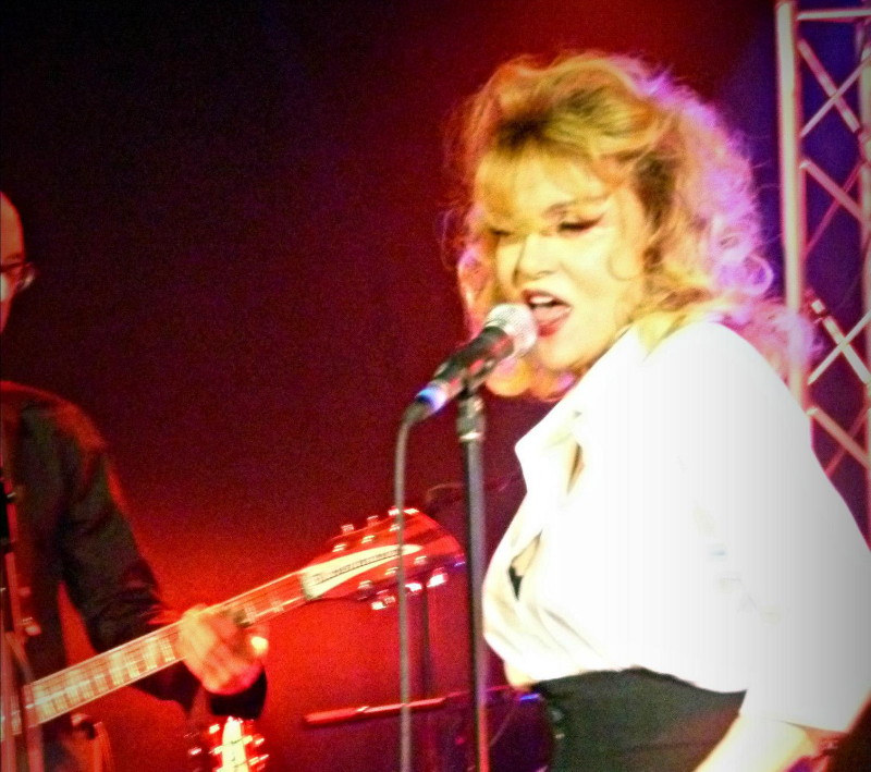 Site de fan de la chanteuse Marie France - Album live "SOS Marie France ...