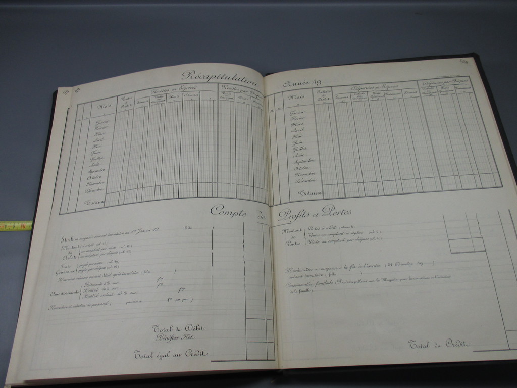 Ancien livre de comptabilité vieux commerce recettes et dépenses 20ème ...